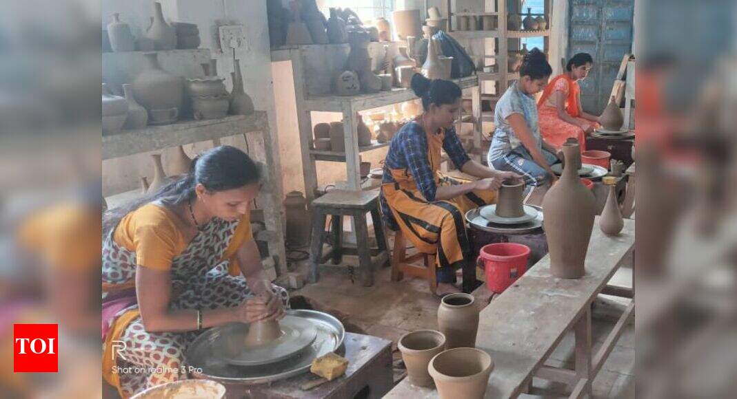 Karnataka: Women go off beaten career track for a terracotta future ...