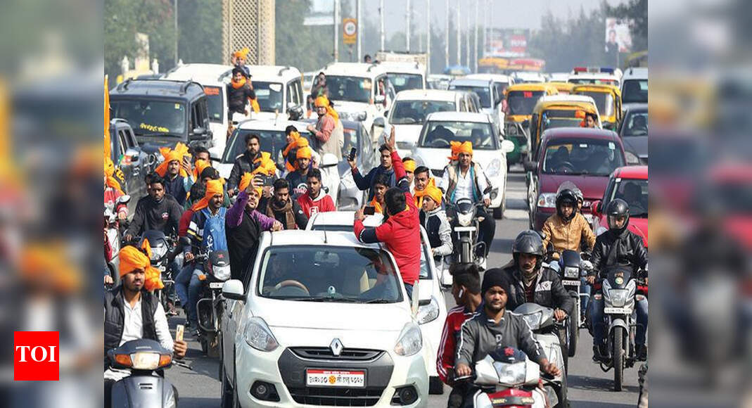 ABVP rally openly mocks traffic rules in Lucknow, ban on Section 144 ...