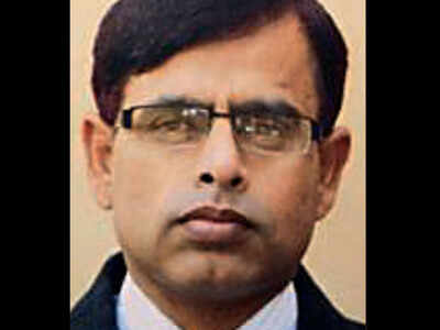 Delhi: Teachers labelled as ‘traitors of JNU’ in posters | Delhi News ...