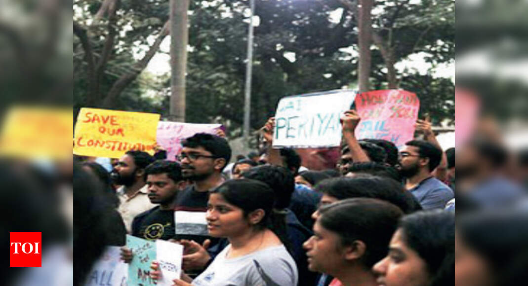 Riot act read to IIT-Bombay professors protesting January 5 JNU attack ...