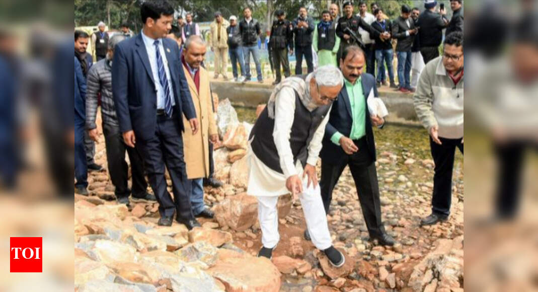 CM Nitish Kumar inaugurates slew of projects in Munger, Jamui | Patna ...