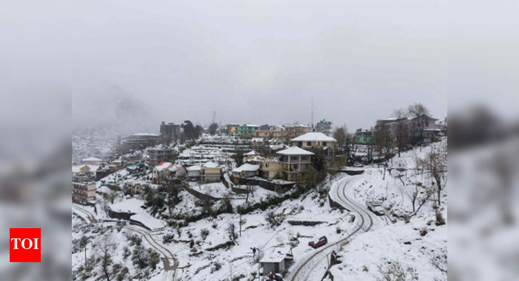 Himachal Pradesh: Over 600 roads still blocked, more snowfall, rain likely till January 17 ...