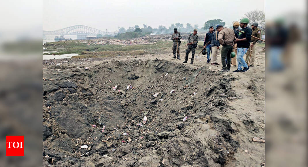 West Bengal: Forensics visit Naihati 48 hours after explosion | Kolkata ...