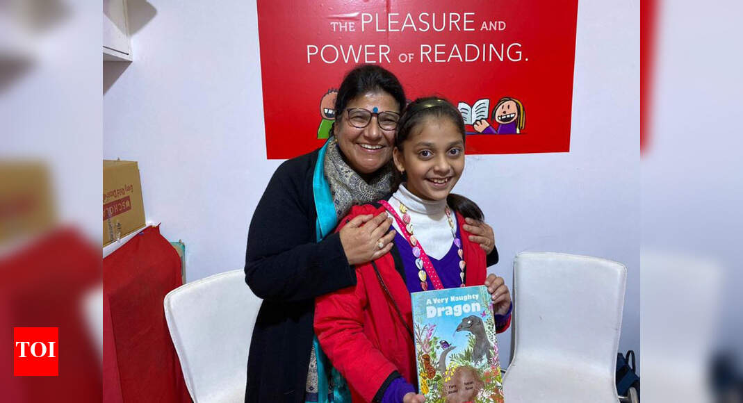 9-year-old Sarah Rose launches her first book with coauthor Paro Anand ...