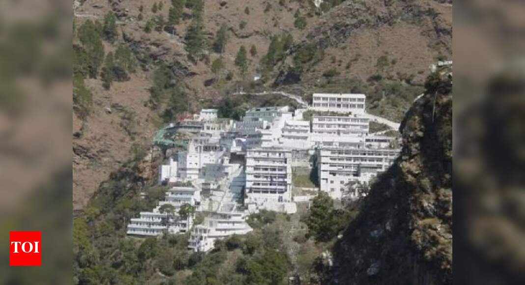Vaishno Devi shrine's old cave opens for pilgrims | Jammu News - Times ...