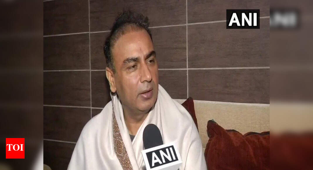 Delhi assembly elections: AAP's Narayan Dutt Sharma joins BSP | Delhi News - Times of India