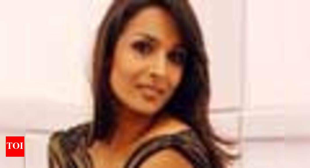 Malaika back on MTV! - Times of India
