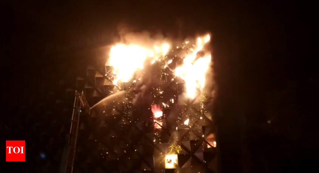 Fire in Surat today: Massive blaze in Surat market, 57 fire tenders on ...