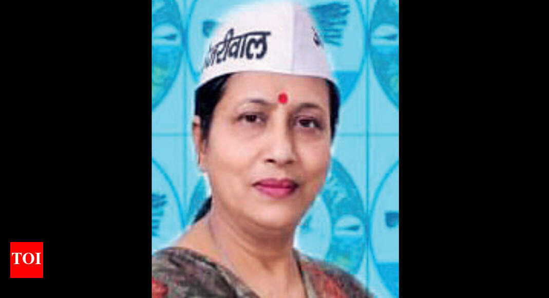 Delhi assembly elections: Jitender Singh Tomar stands down for wife in ...