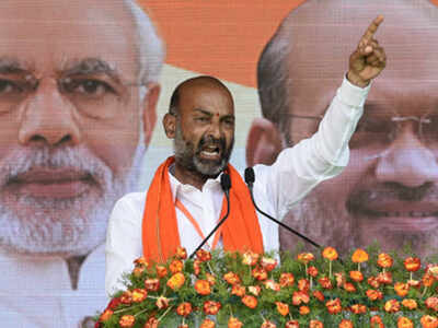Karimnagar commissioner of police behaving like TRS man, says BJP MP ...