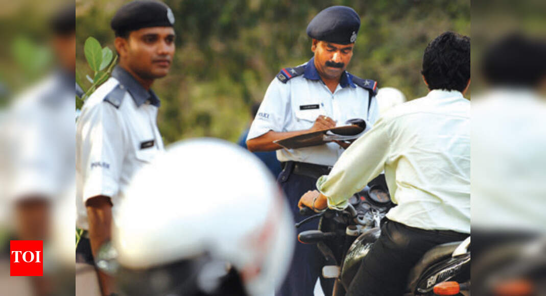 Goa: Over 64,000 helmetless riders booked from October to December ...