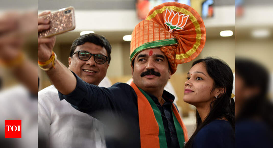 Pune: Mayor to go live on Facebook once a month | Pune News - Times of ...