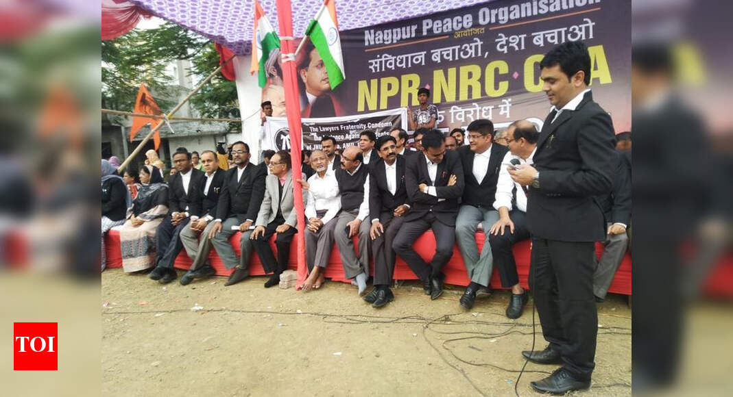 Nagpur: Lawyers, professors join anti-CAA protest | Nagpur News - Times ...