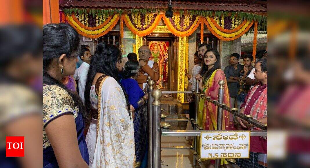 Ranjani Raghavan shoots in Hebri; goes on temple visits - Times of India