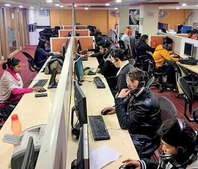 Fake call centre kingpin held, hunt on for 2 others | Gurgaon News ...