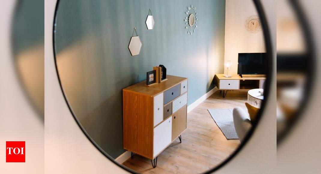 Chic mirrors to give your living space a brand new look - Times of India