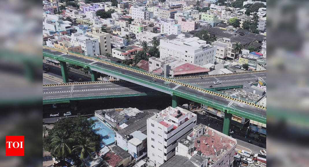 Second-level of Gandhipuram Flyover opened to motorists | Coimbatore ...