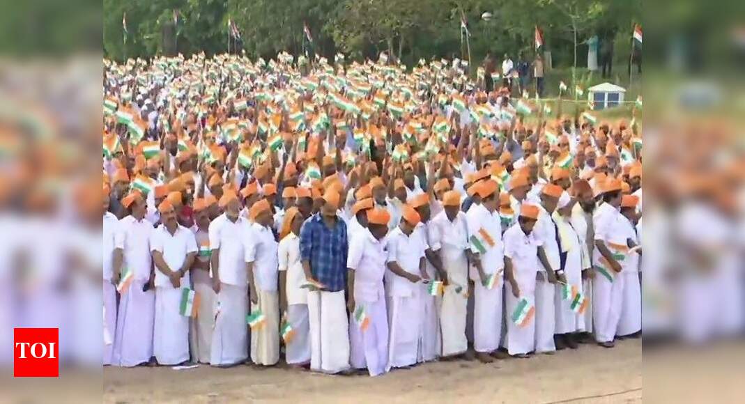 Congress-led UDF forms human maps of India in Kerala ...
