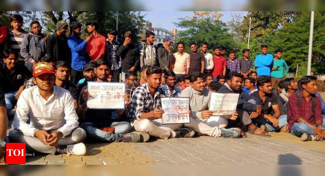 Backward class students launch protest against hostel mess contractor ...