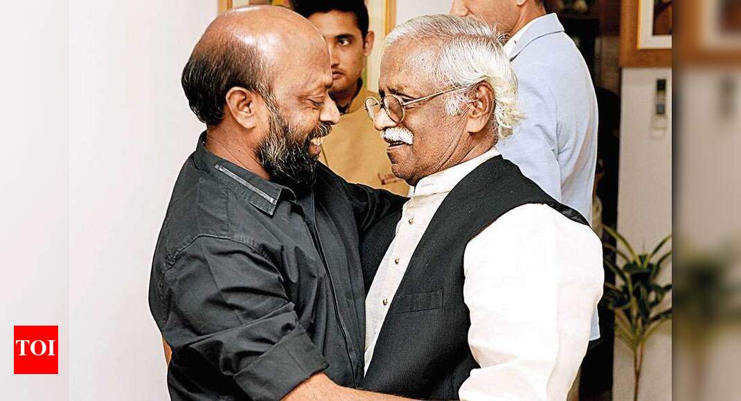 Laxma Goud hosts high tea for art frat | Events Movie News - Times of India