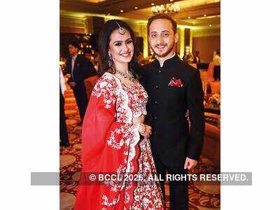 Political bigwigs keep politics aside at this pre-wedding dinner in ...