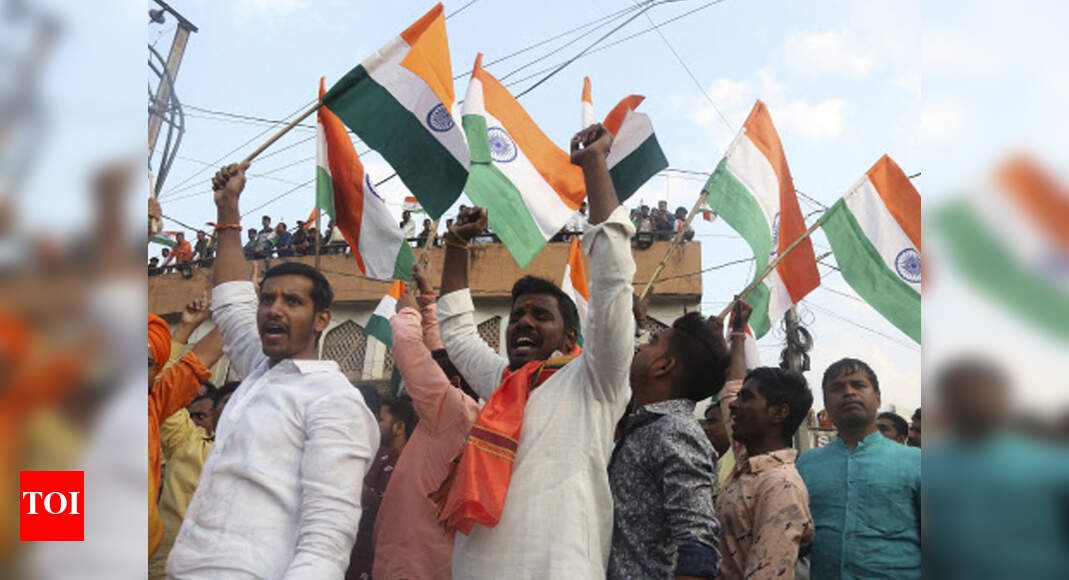 CAA Protest in Hyderabad: "Goli Maro..." slogans at pro-CAA rally in ...
