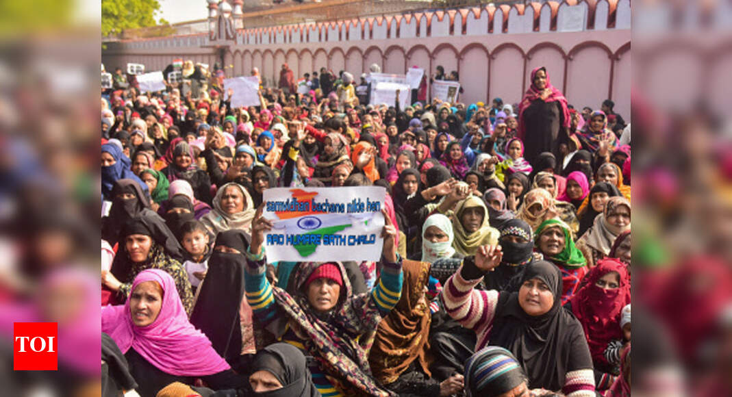 UP: Women, girls take centrestage in anti-CAA protests in Aligarh ...