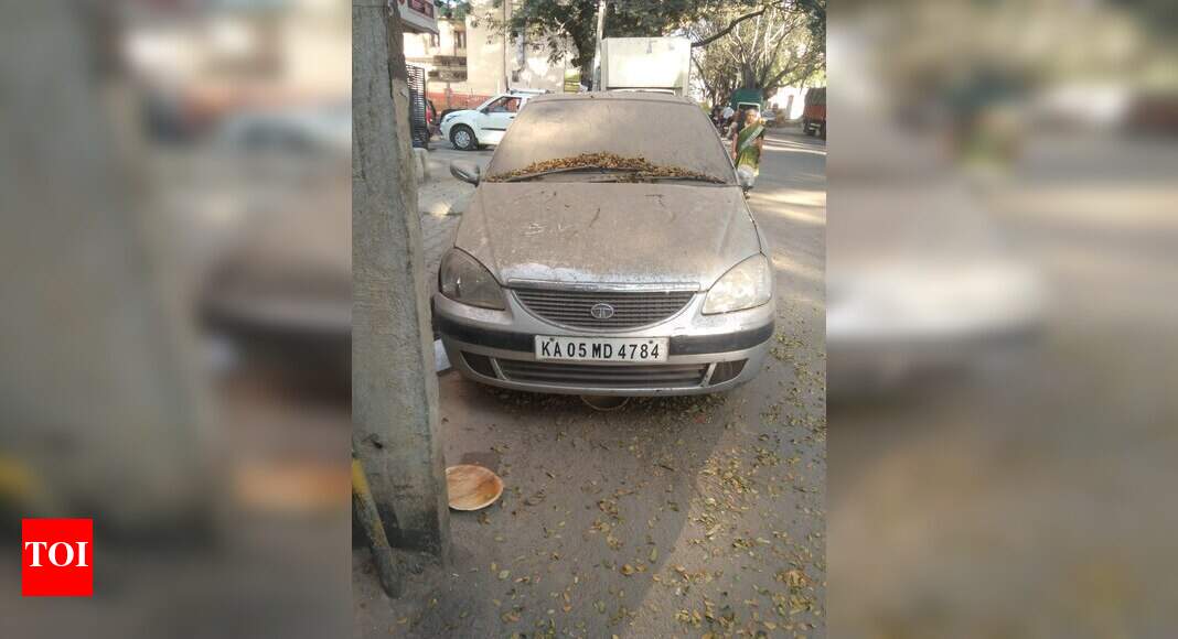 CAR PARKED UNATTENDED - Times of India