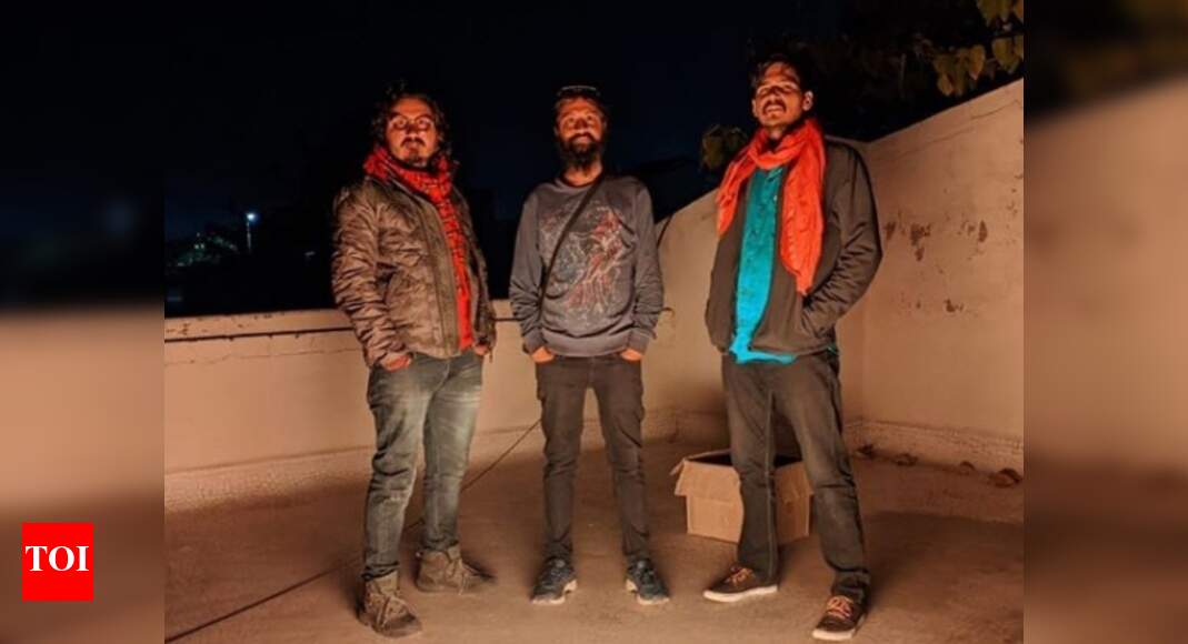 Photo: Rehan Chaudhary strikes a pose with his buddies Jaymin Modi and Raxit Faldu | Gujarati ...