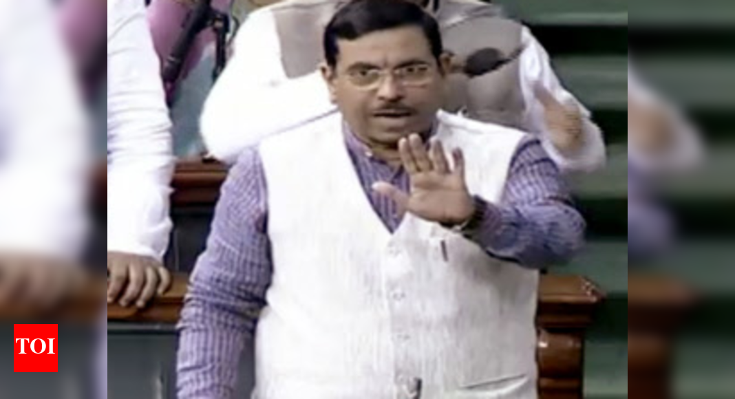 Congress leaders, Pralhad Joshi meet LS speaker after uproar in House | India News - Times of India