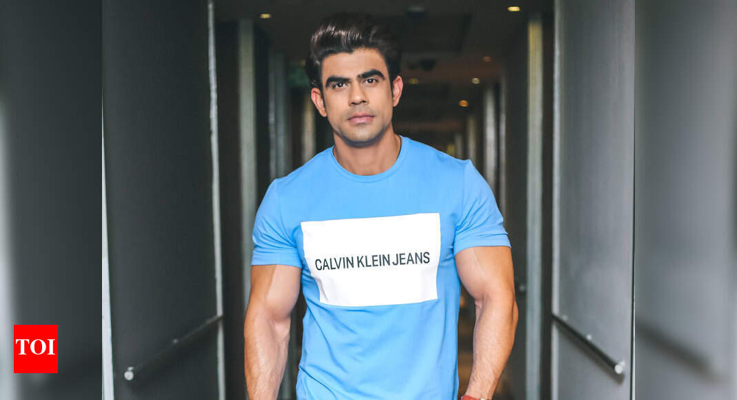 Language is not a barrier for actor Ankit Mohan - Times of India