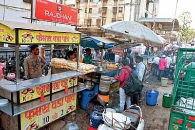 SMC to swoop down on vendors in no encroachment zones | Surat News ...
