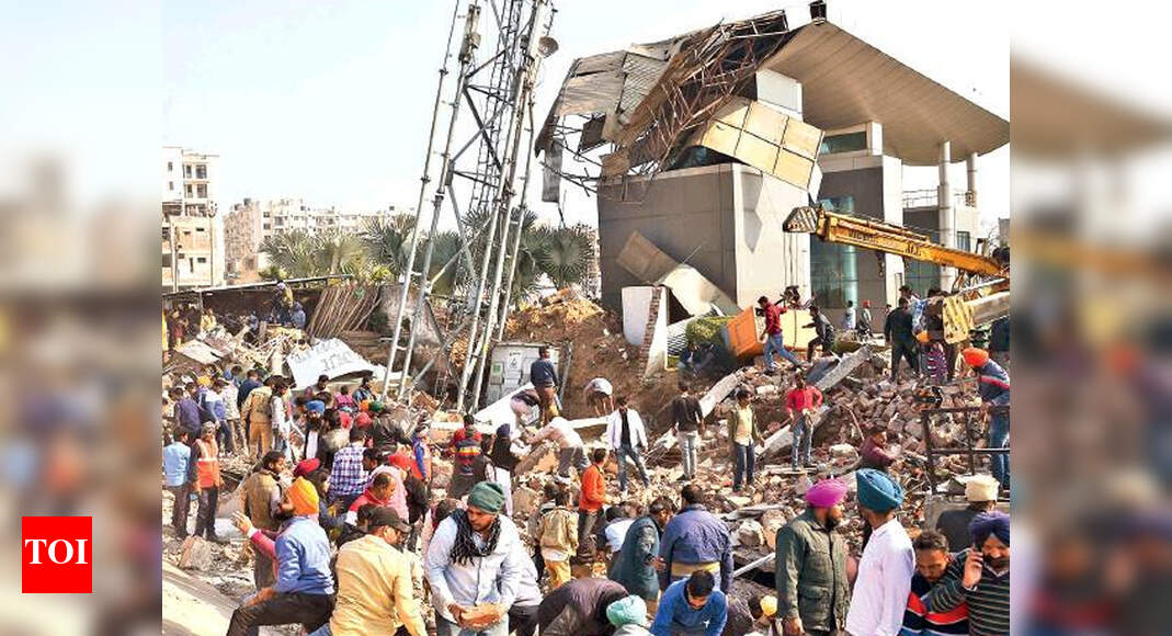 Mohali building collapse: Punjab CM orders probe, seeks report in week ...