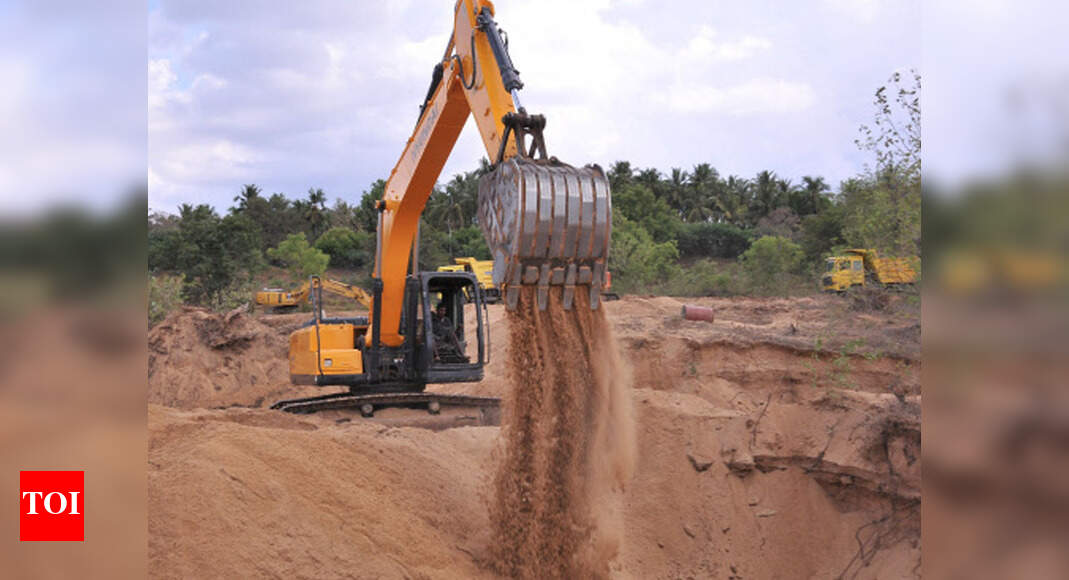 Trichy: Locals lock horns with PWD over sand quarry operations in ...