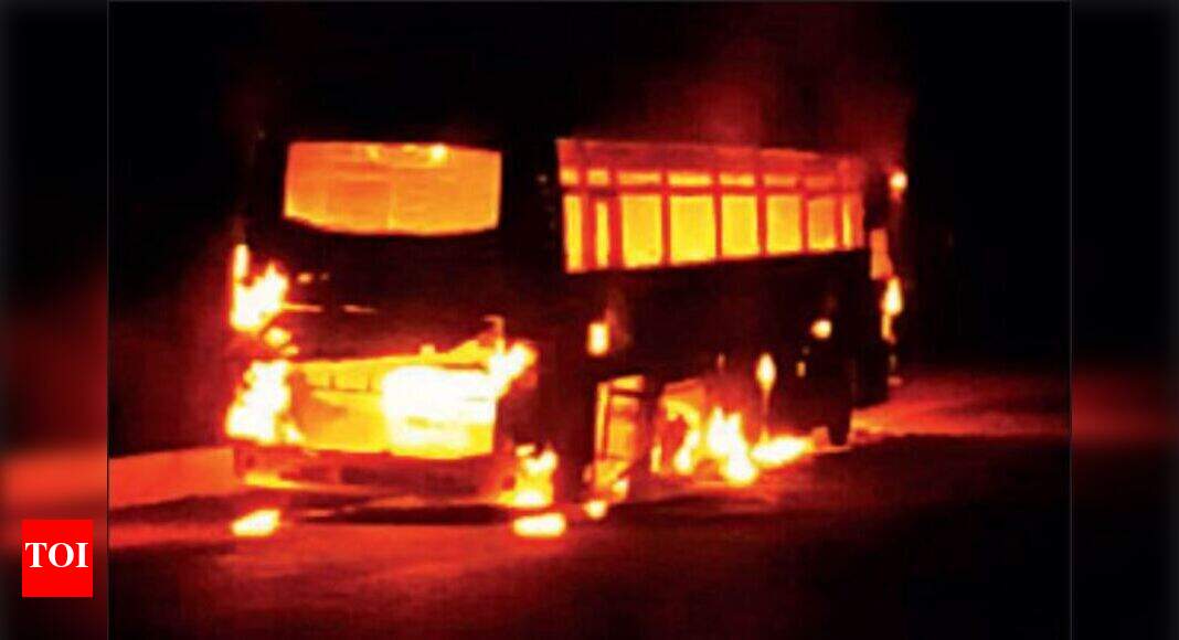 Maharashtra: Driver notices smoke from rear-view glass, saves 48 on bus ...