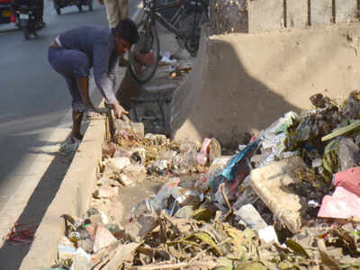 Residents complain about ‘slow progress’ of cleaning in Patna | Patna ...
