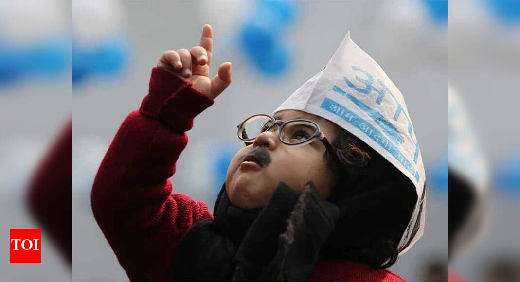 Meet mufflerman 'baby Kejriwal' | India News - Times of India