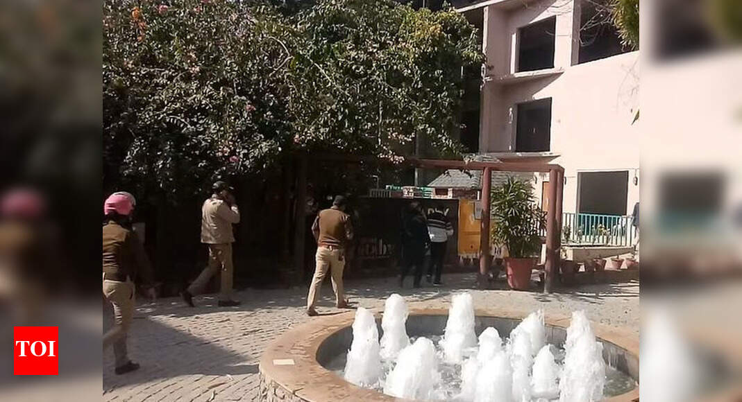 Dehradun: Delhi police raids house of private club owners | Dehradun ...