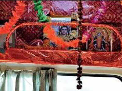 Kashi Mahakal Express: Reserved seat for deity on Mahakal Express ...