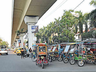 West Bengal: Auto & rickshaw operators seek permanent stands near East ...