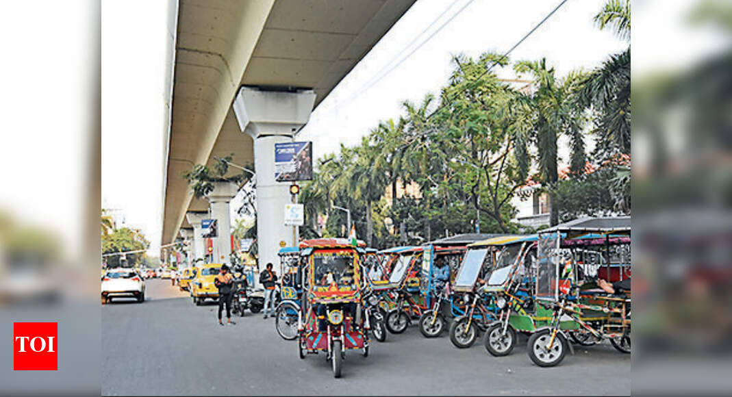West Bengal: Auto & rickshaw operators seek permanent stands near East ...