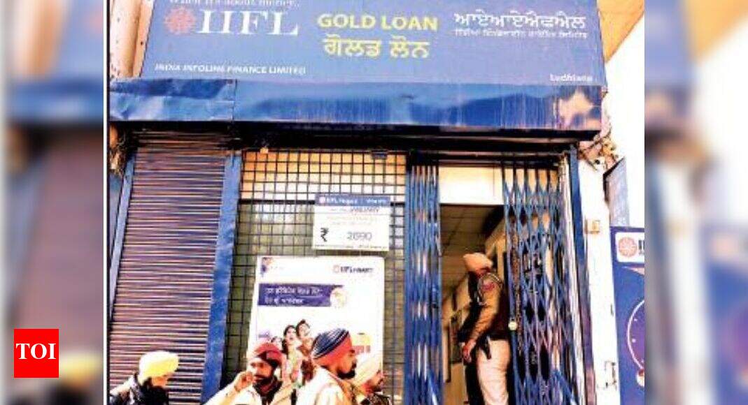 Ludhiana: 30kg gold robbed from IIFL branch at gunpoint | Chandigarh ...