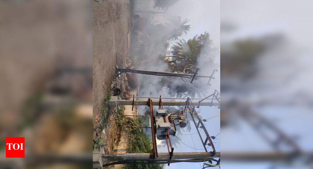 people burning garbage irresponsibily - Times of India