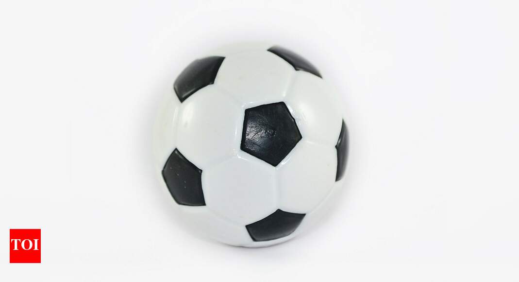 Superb Rubber Footballs: Play like a pro - Times of India