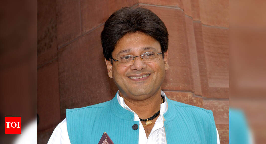 Actor-turned-politician Tapas Paul to be cremated today in Kolkata ...