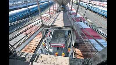 Stalls under rly stn FOBs to be relocated | Bhopal News - Times of India