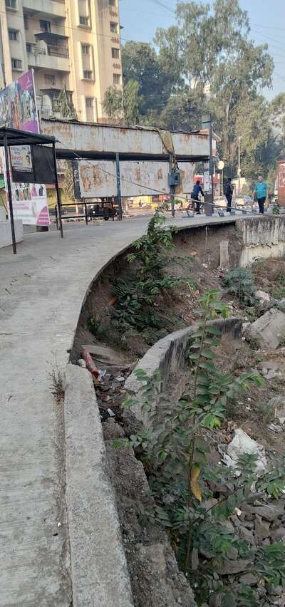 Unsafe condition of footpath - Times of India
