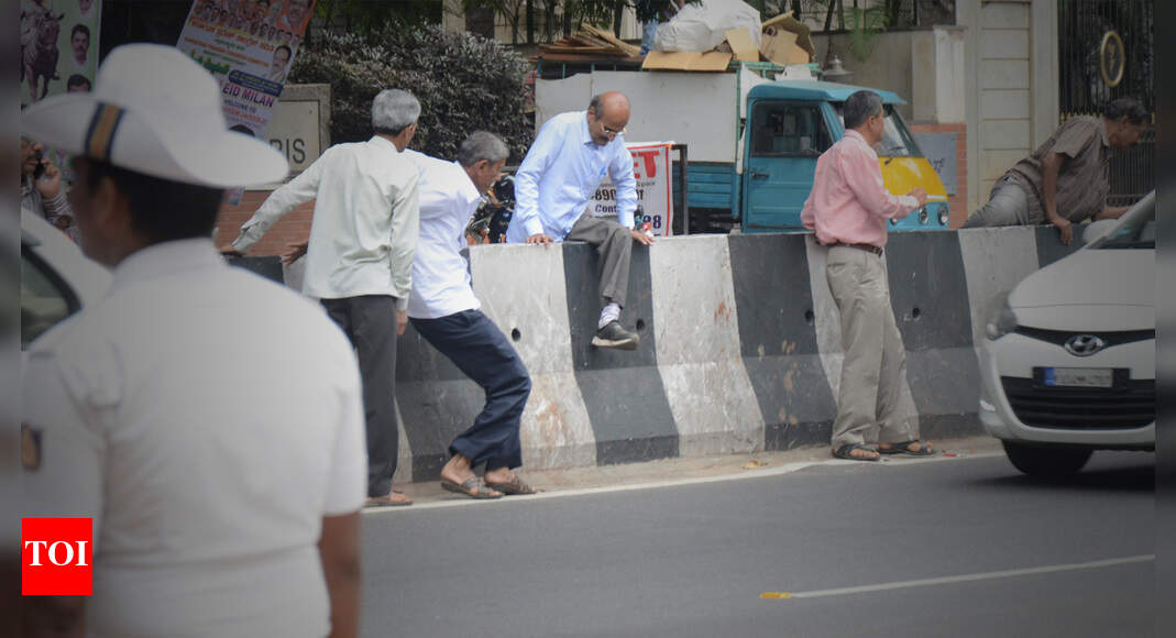 Is jaywalking really a "crime" in India? | India News - Times of India