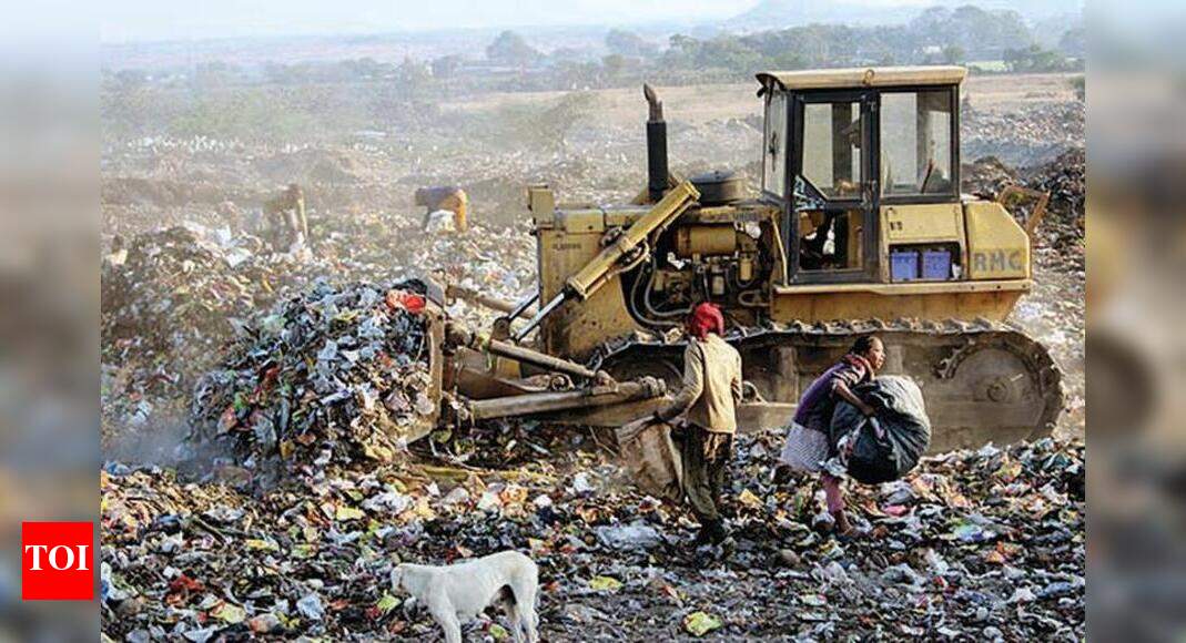 RMC begins clearing solid waste at Nakravadi site | Rajkot News - Times ...