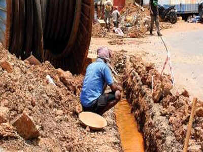 Goa: 1,185 contract labourers to be enrolled in PWD society | Goa News ...